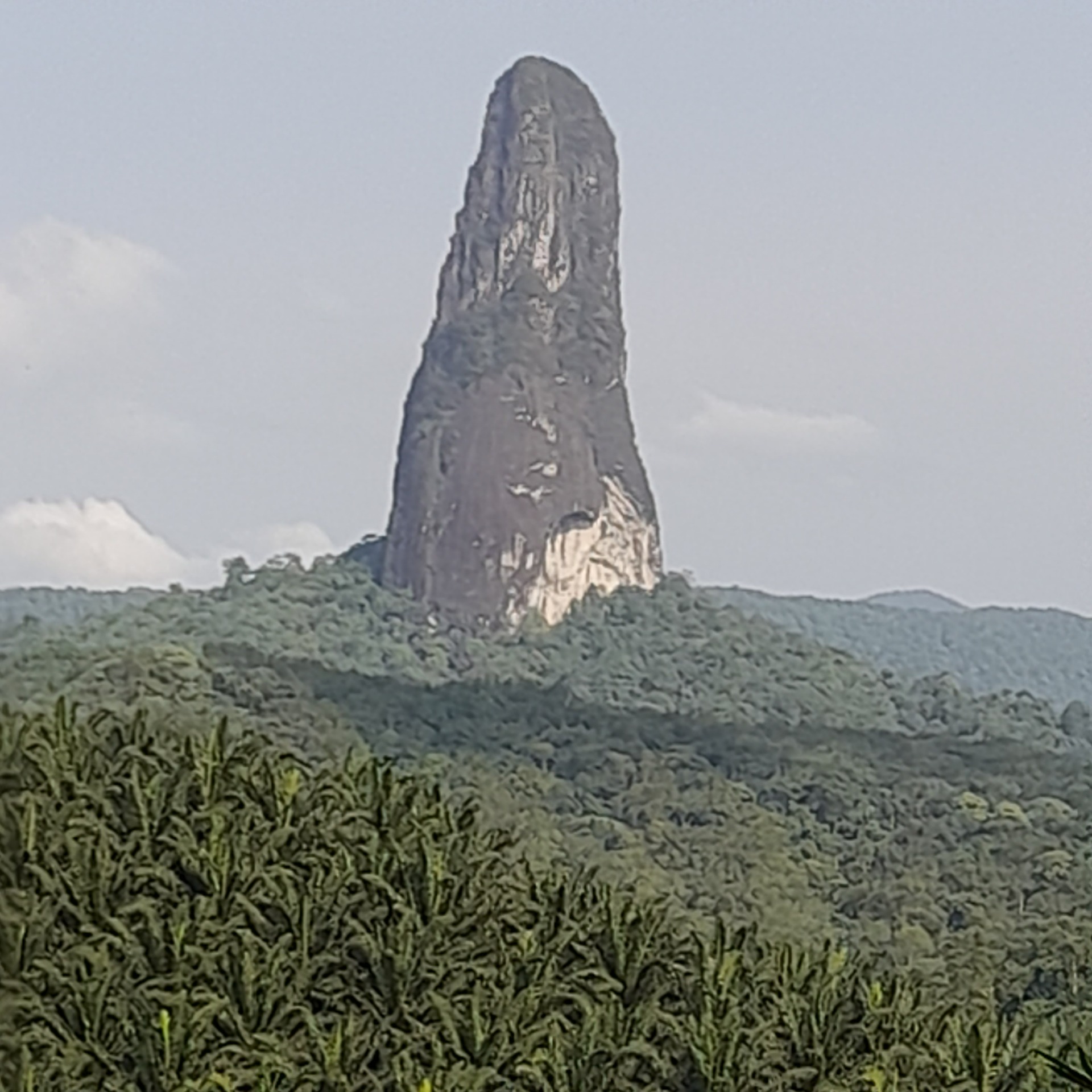 Tou- Cão Grande: Ein imposanter Berg auf Sao Tome
